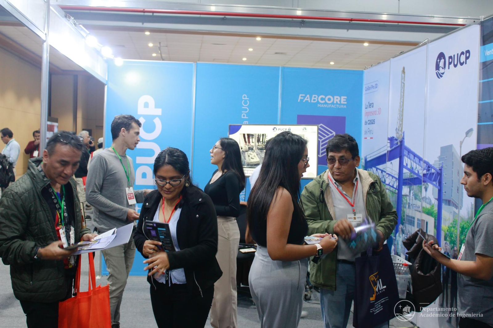 Ingeniería PUCP se hizo presente en la Expo Perú Industrial con la ...
